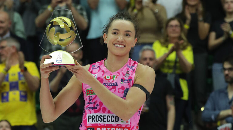 Pallavolo Storie&Personaggi – Gabi Guimarães: futuro ancora in Italia e ...